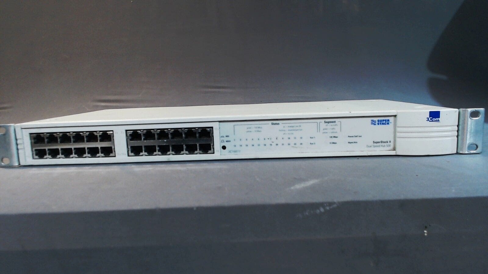 3COM 3c16611 Superstack II Dual Speed Hub 500 C - ZOMBIE COMPONENTS